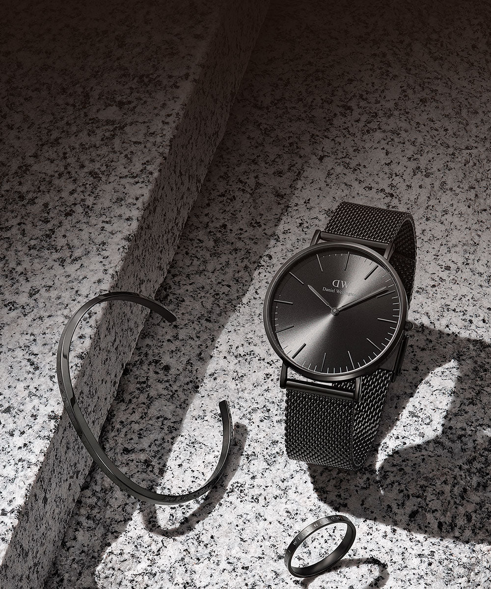 Classic collection - Watches with leather strap & bands | DW